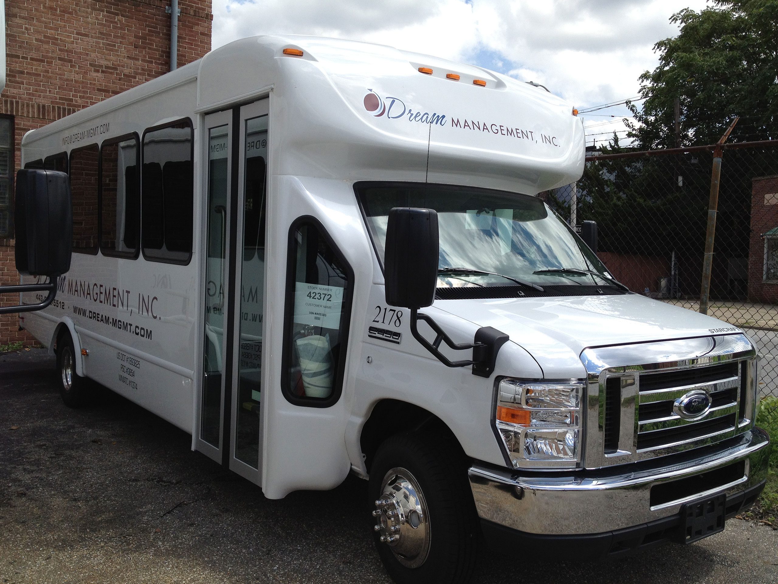 Passenger Vans and Buses - Dream Management